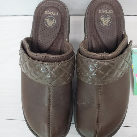 CROCS | Shoes | Crocs Brown Leather Quilted Clog Wedge Shoes Womens ...